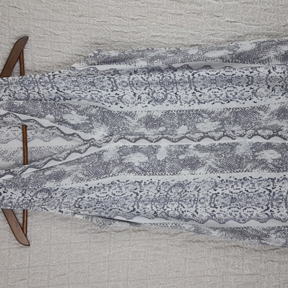 Violet & Claire | Tops | Violet Claire Top Medium Purple | Poshmark